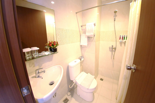 The One Hotel Makassar by LIFE - Harga Promo Terbaru