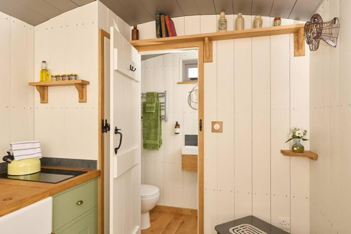 Luxury Shepherd Hut on small South Hams farm, Devon, Devon Booking ...
