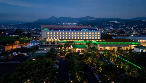 Grand Sunshine Resort & Convention Diskon s.d 50% - Promo Terbatas