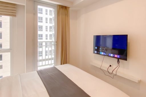 Restful Living Studio at Apartment Tokyo Riverside PIK 2 by Travelio ...